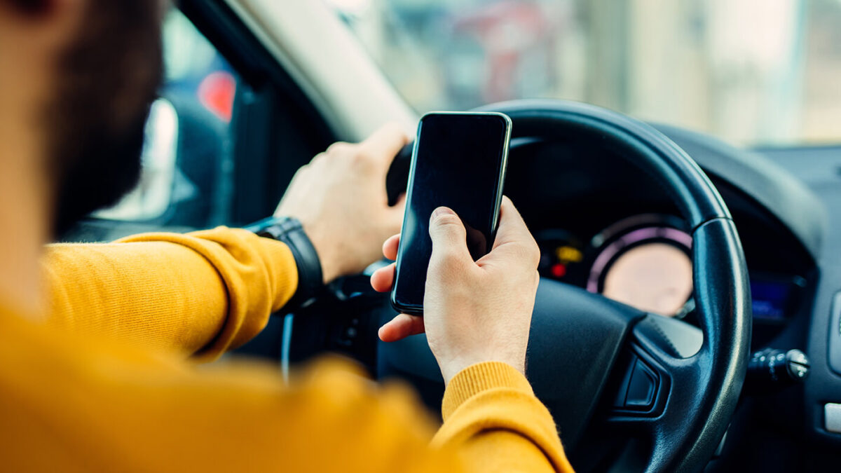 How do observational studies of driver behavior lead to safer driving ...